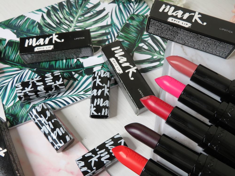Avon mark. Epic Lipstick Collection